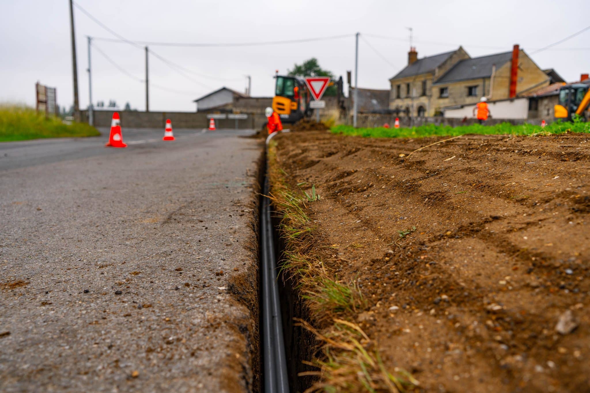 Fibre optic deployment